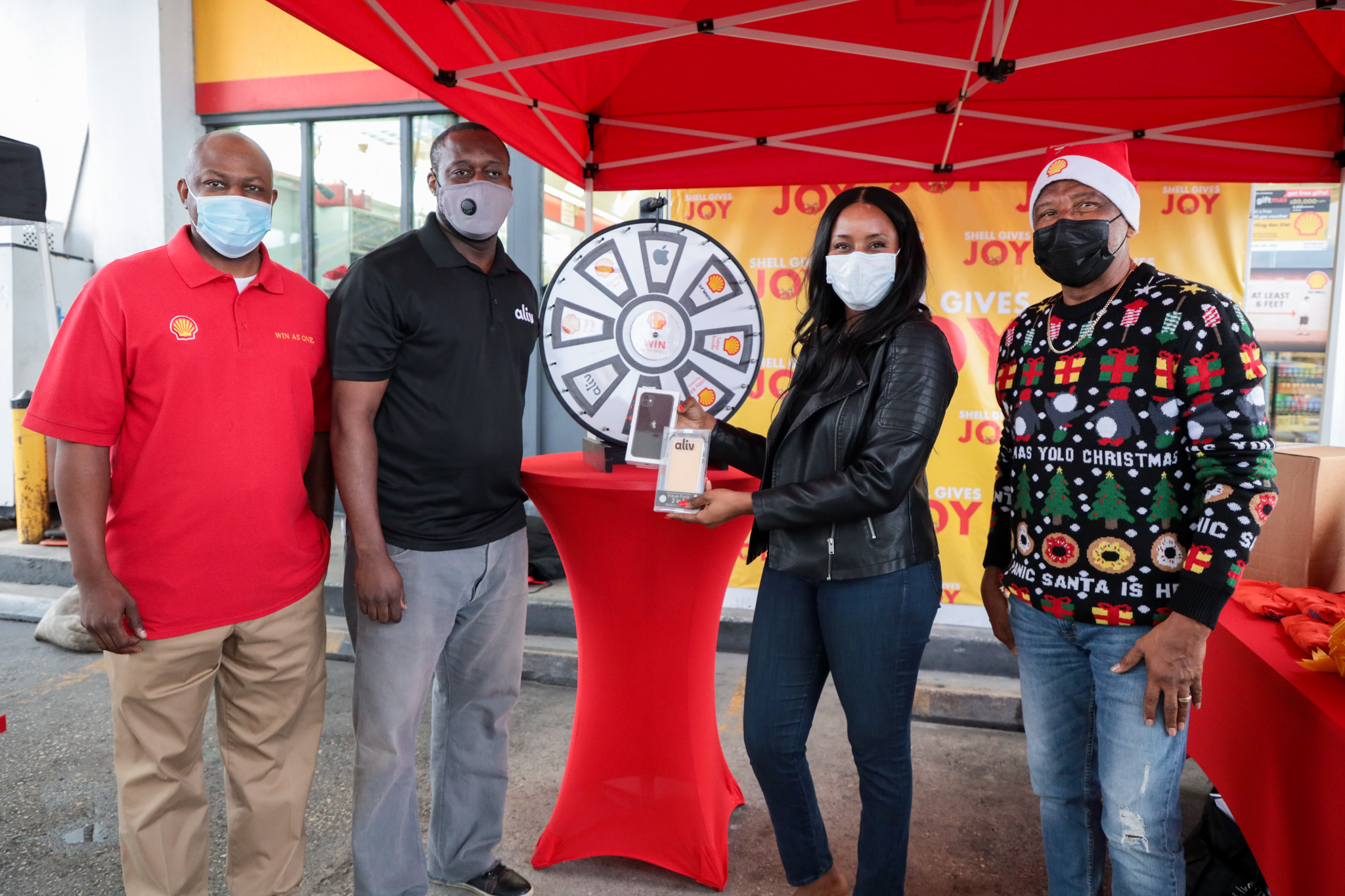 Shell Gives Joy with cash and prizes - ZNS BAHAMAS
