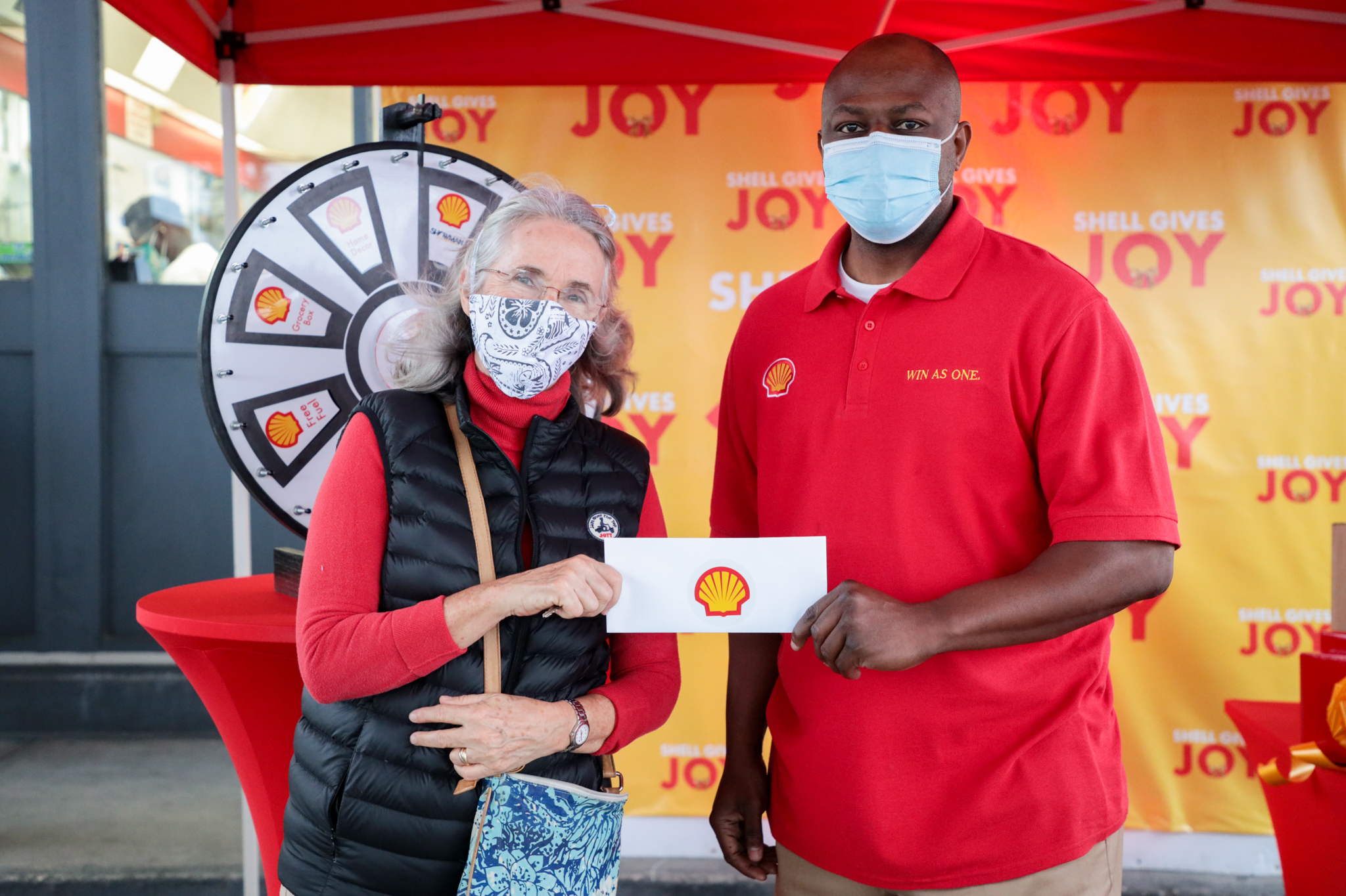 Shell Gives Joy with cash and prizes - ZNS BAHAMAS