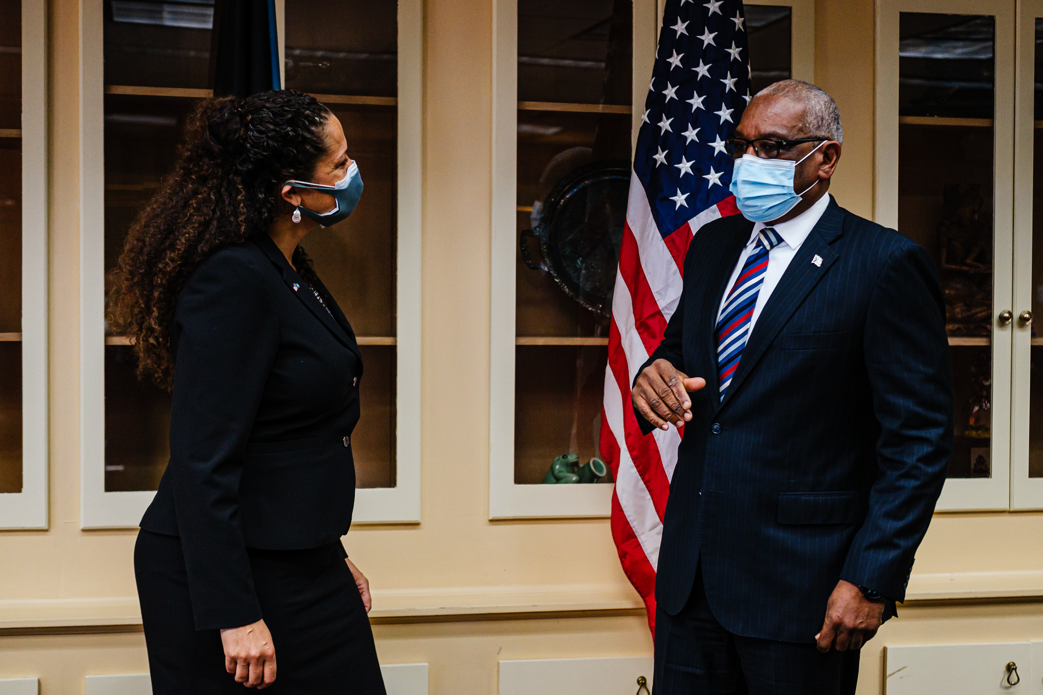 U.S. Chargé d'Affaires Usha Pitts Meets with Prime Minister Hubert ...