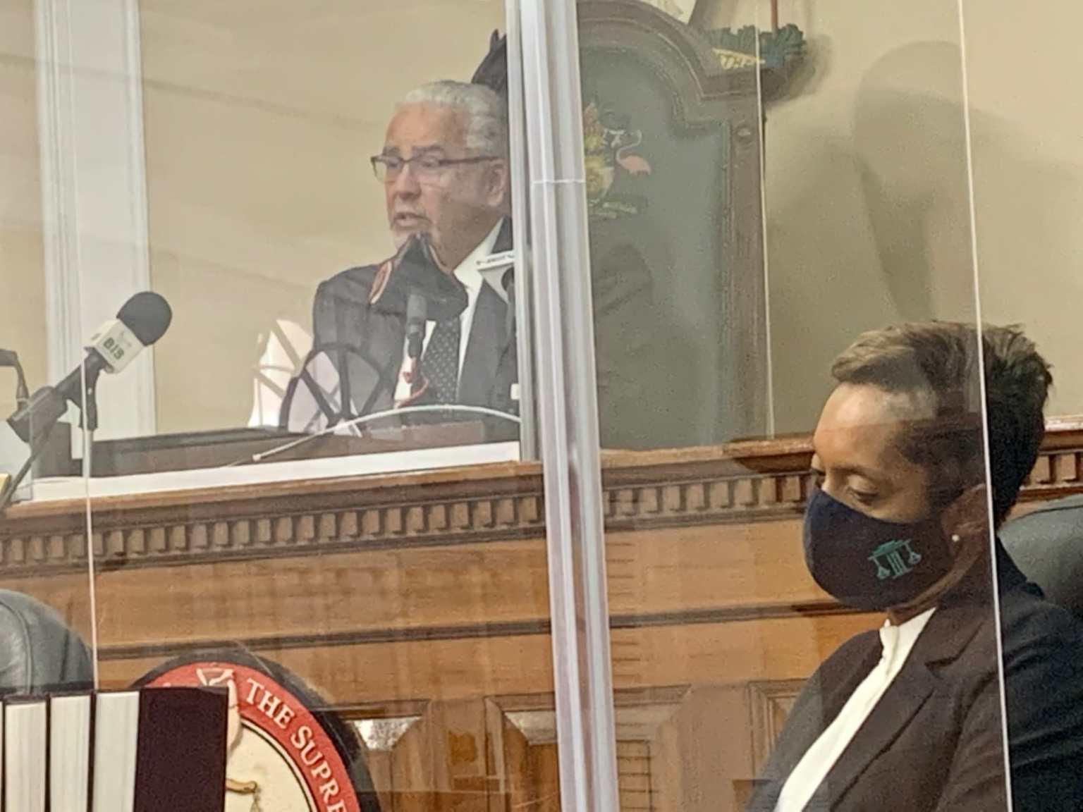 New magistrates sworn in at Main Supreme Court - ZNS BAHAMAS