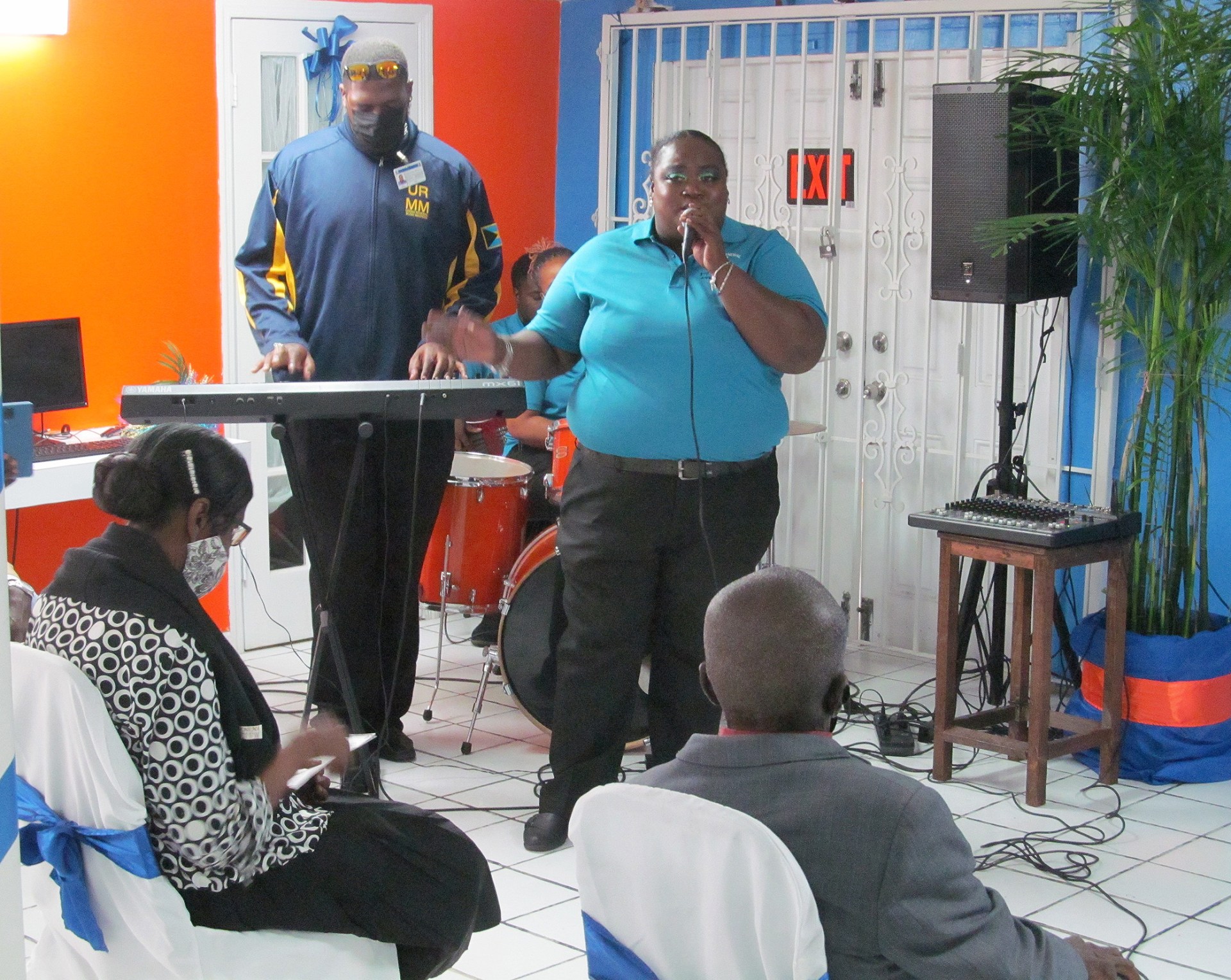 Pinewood URC Computer Facility gets a new name - ZNS BAHAMAS