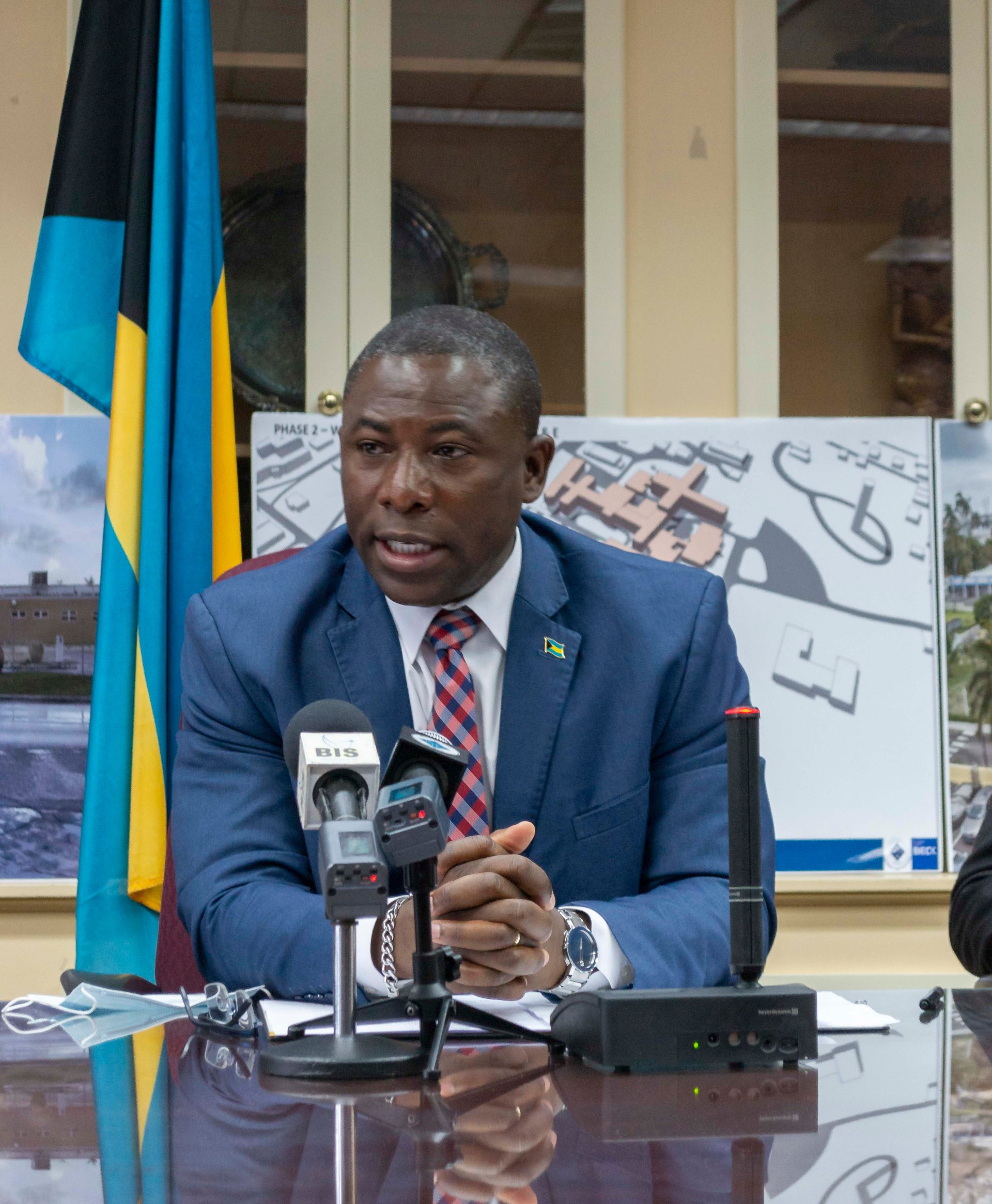 PHA & BECK Group Contract Signing - ZNS BAHAMAS