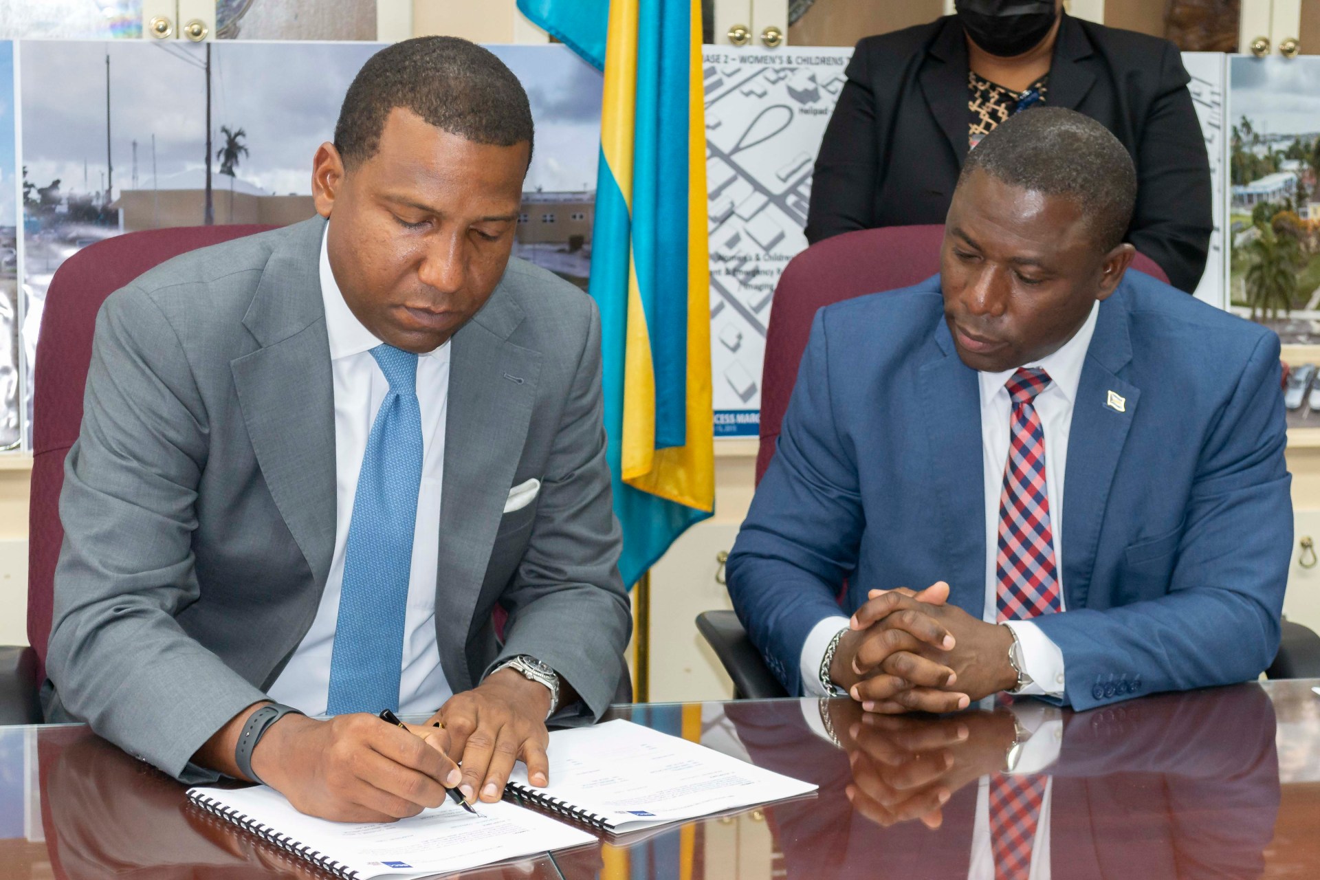 PHA & BECK Group Contract Signing - ZNS BAHAMAS