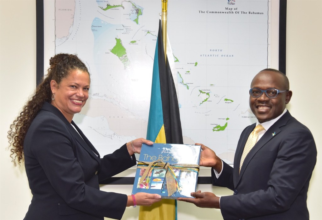 Courtesy Call at MOTIA by US Embassy Charge d'Affaires Usha Pitts - ZNS ...