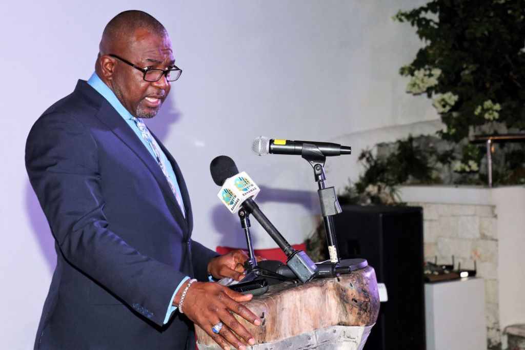 Minister Bowleg Opens “Double Dutch 8” and “Evolution of the Arc” NAGB ...