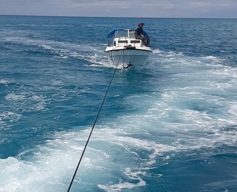 RBDF assists Disabled Boaters - ZNS BAHAMAS