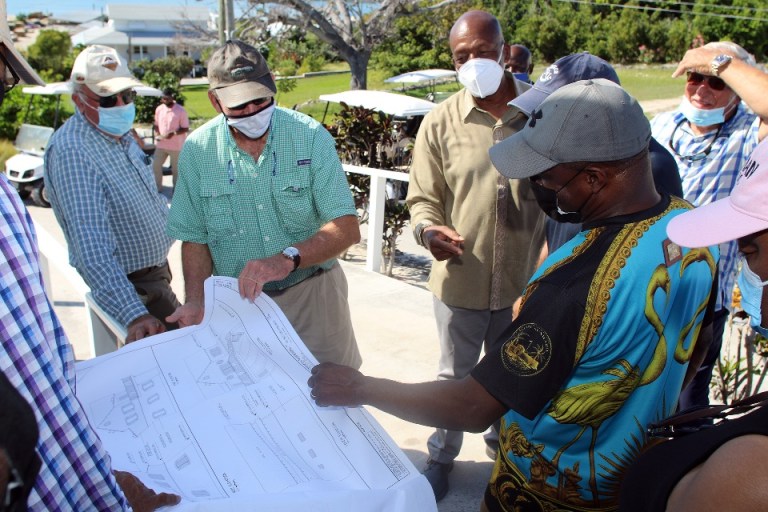 Ministry of Works officials continue tour of Abaco and the Cays - ZNS BAHAMAS