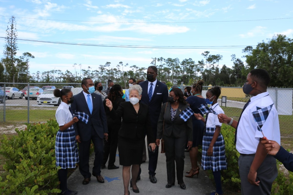 Education Minister Tours More Schools in Grand Bahama - ZNS BAHAMAS