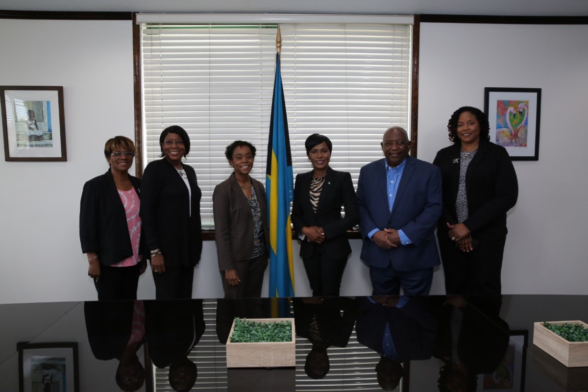 National Statistical Institute officials promote Census 2022 in GB ...