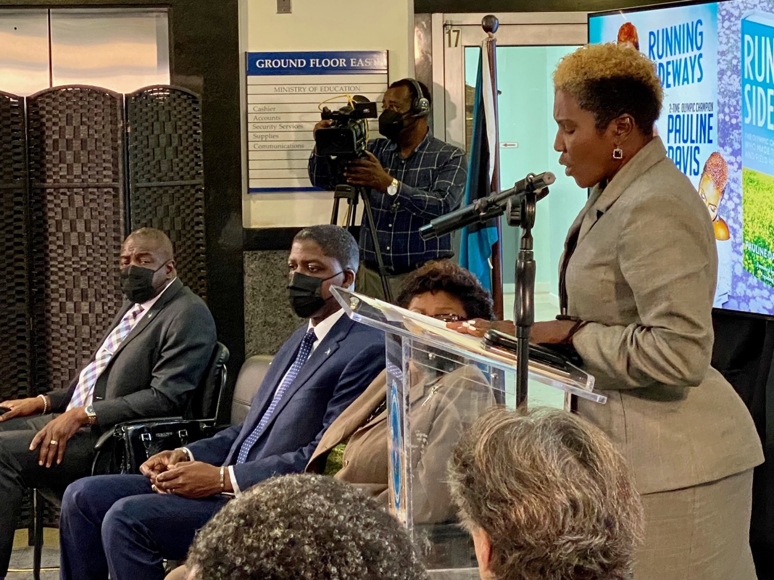 Former Olympian Pauline Davis presents books to the Ministry of ...