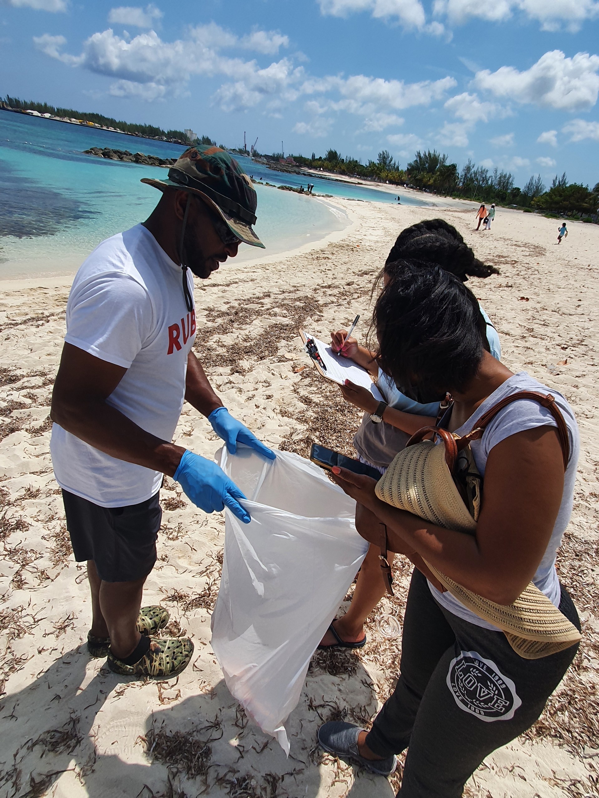 RUBiS Celebrates 10 Years with $10K Donation to BREEF - ZNS BAHAMAS