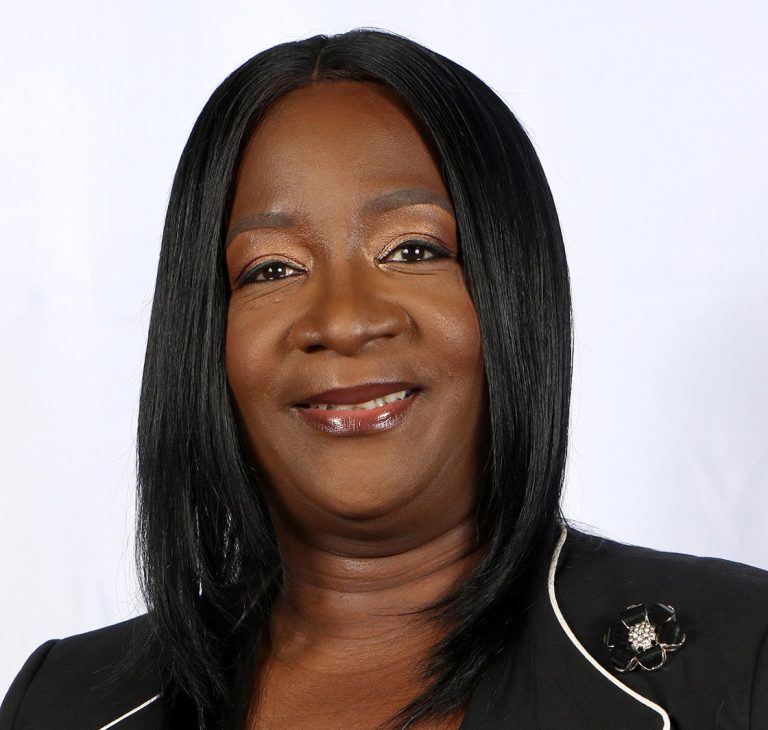 Senate President Adderley addresses Bahamas Academy Class of 2022 - ZNS ...