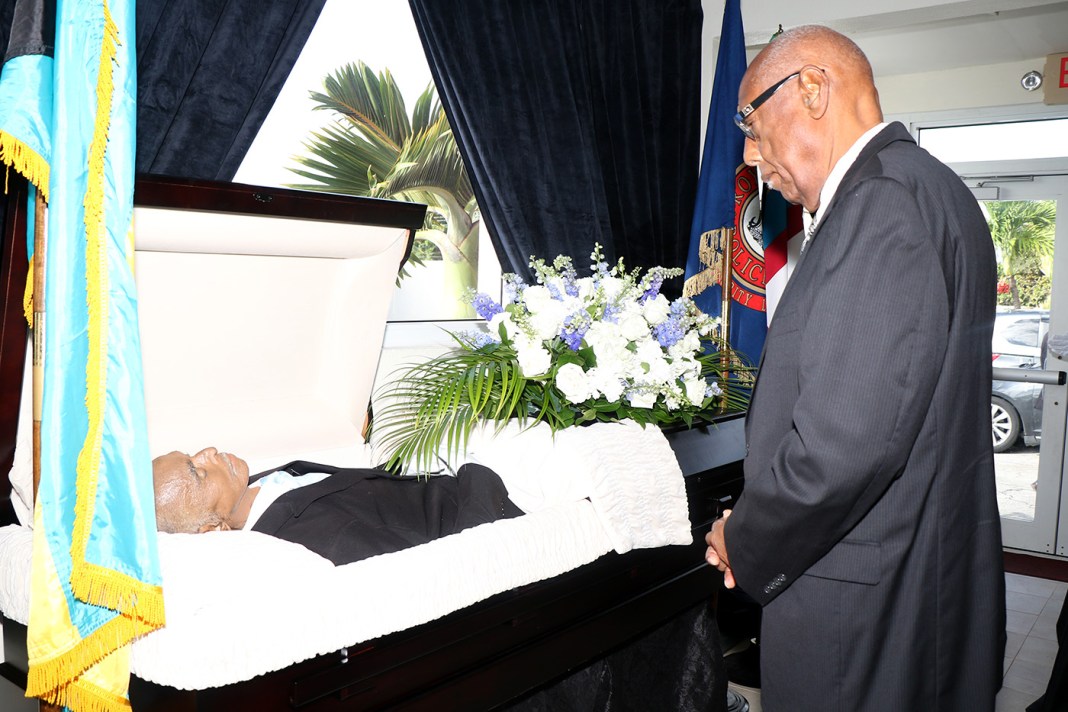 The Governor General pays respects at the Lie-in-State of Late Pastor ...