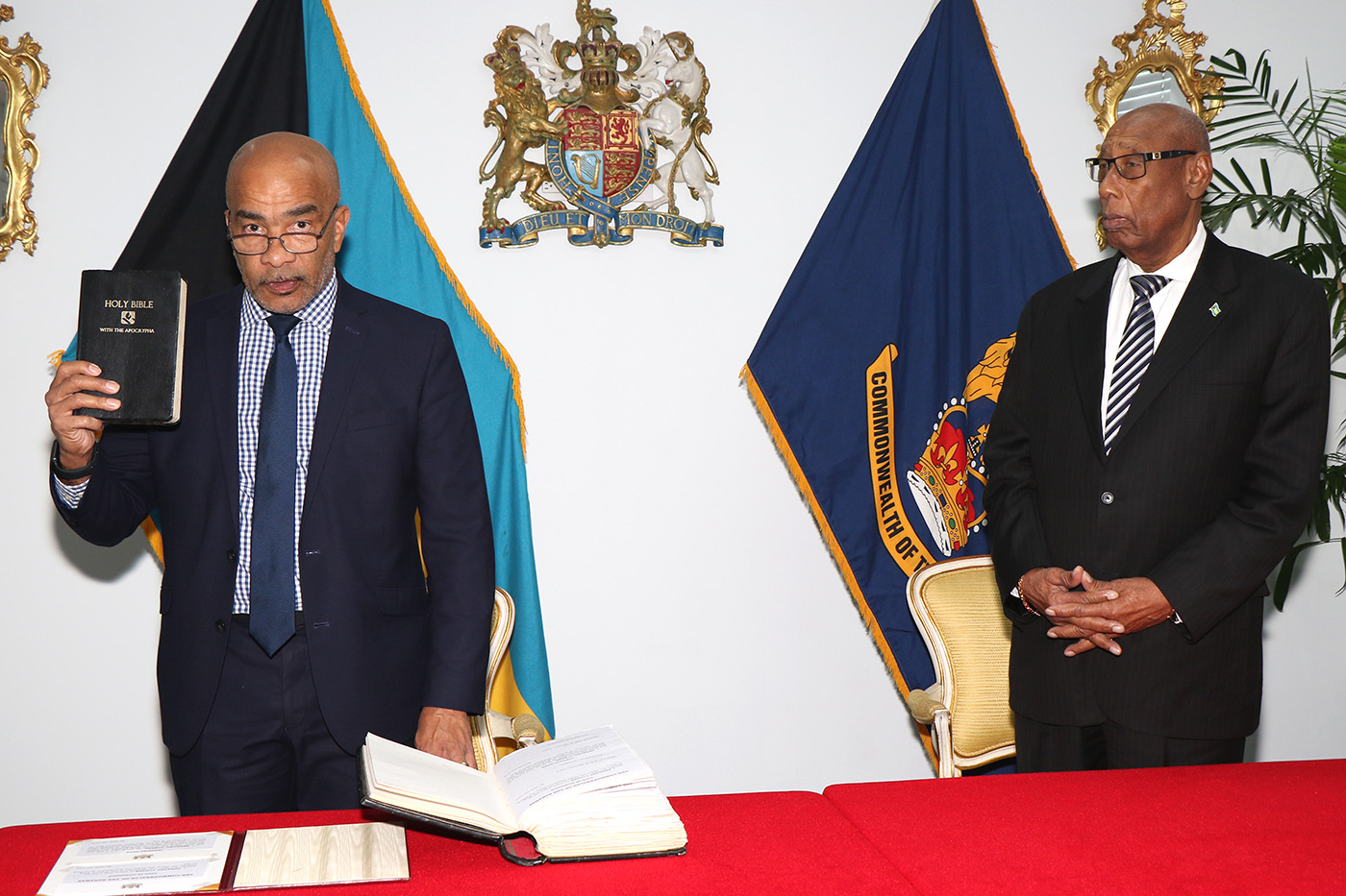 Justice Bernard Turner sworn in as Acting Chief Justice - ZNS BAHAMAS
