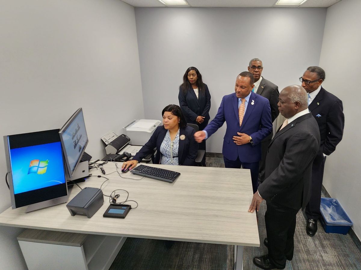 PM Davis tours New Consulate General in Toronto - ZNS BAHAMAS