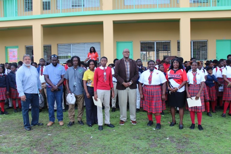 R.M. Bailey School plants Yellow Elder for Earth Day 2023 - ZNS BAHAMAS