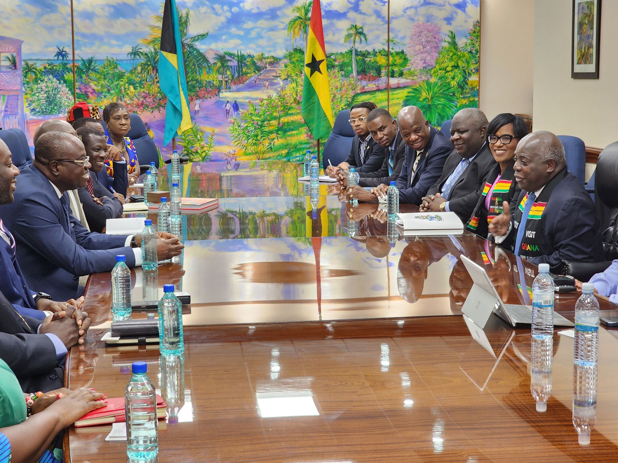 Ghanaian Ministers Pay Courtesy Call on Prime Minister Davis - ZNS BAHAMAS
