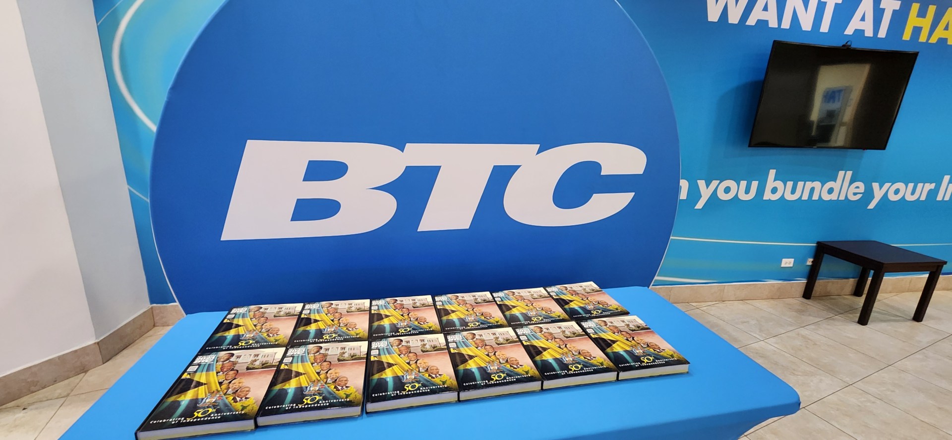 BTC Unveils it's commemorative Telephone Directory - ZNS BAHAMAS