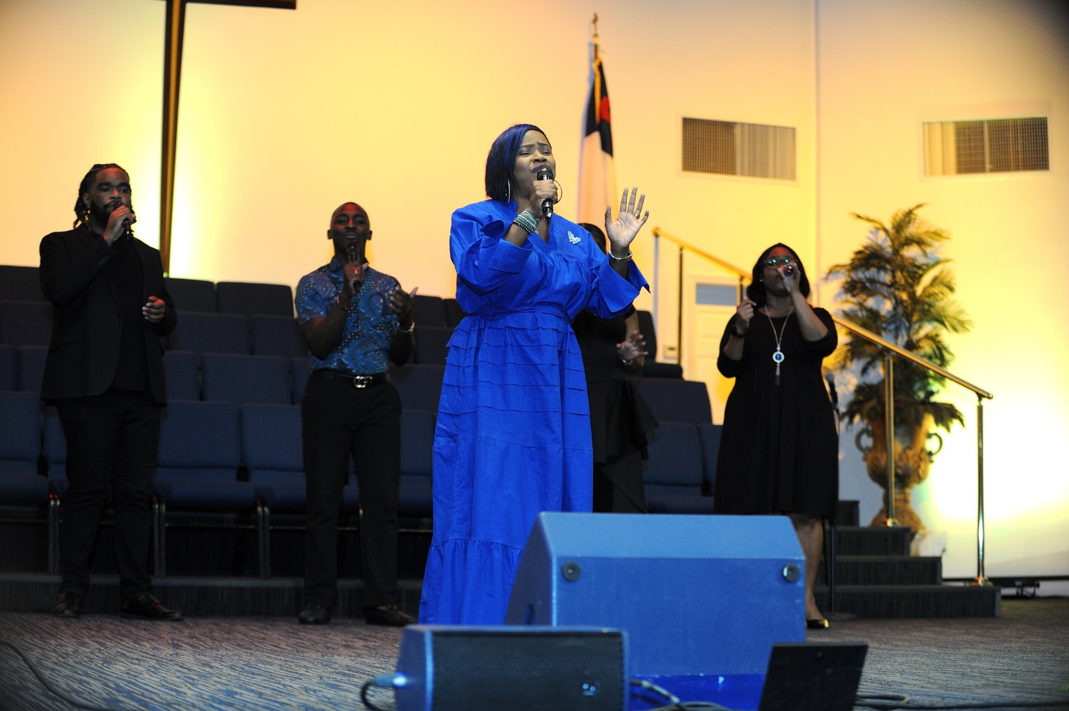 Hundreds Turn Out to Honor Rev Dr CB Moss - ZNS BAHAMAS