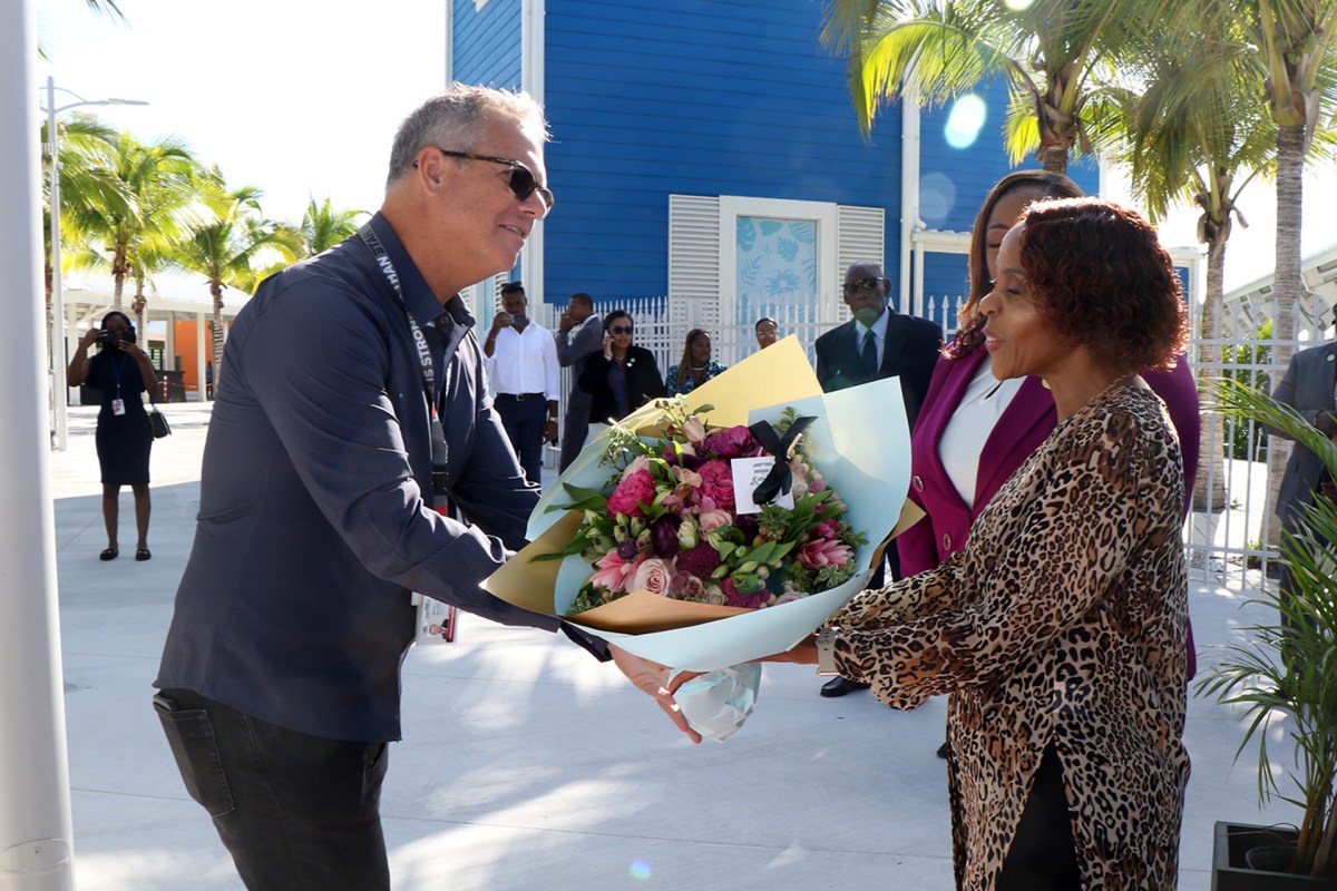 The First Lady of Botswana Tours the Nassau Cruise Port and The Bahamas ...