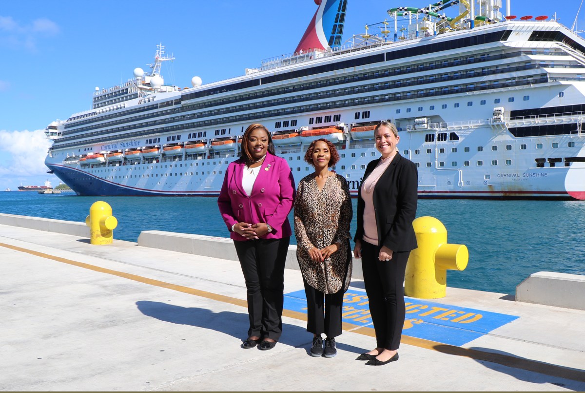 The First Lady of Botswana Tours the Nassau Cruise Port and The Bahamas ...