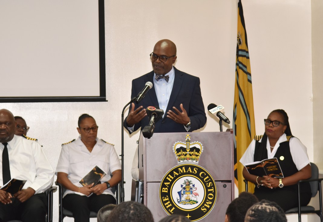Bahamas Customs & Excise Department Welcomes New Trainees - ZNS BAHAMAS