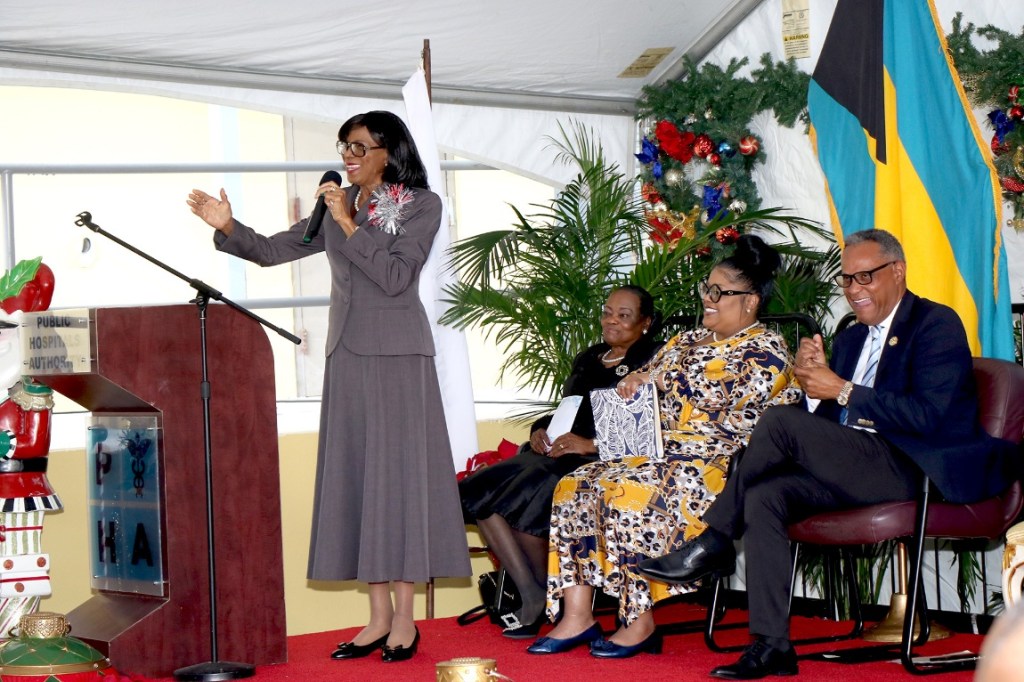 Governor-General during first official PMH visit cheers the spirit of ...