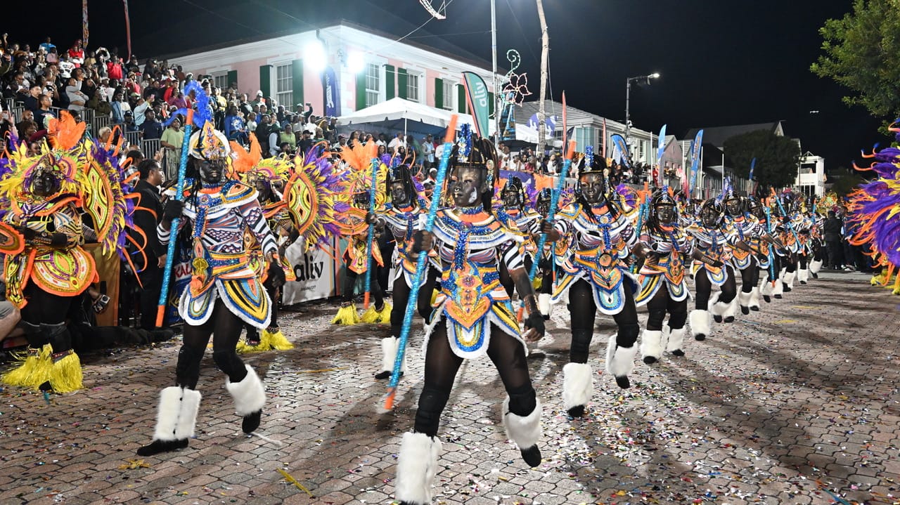 Saxons Take Boxing Day Victory - ZNS BAHAMAS