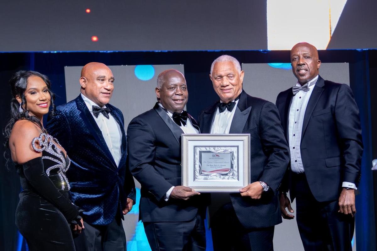 Fox Foundation Honours Leaders - ZNS BAHAMAS