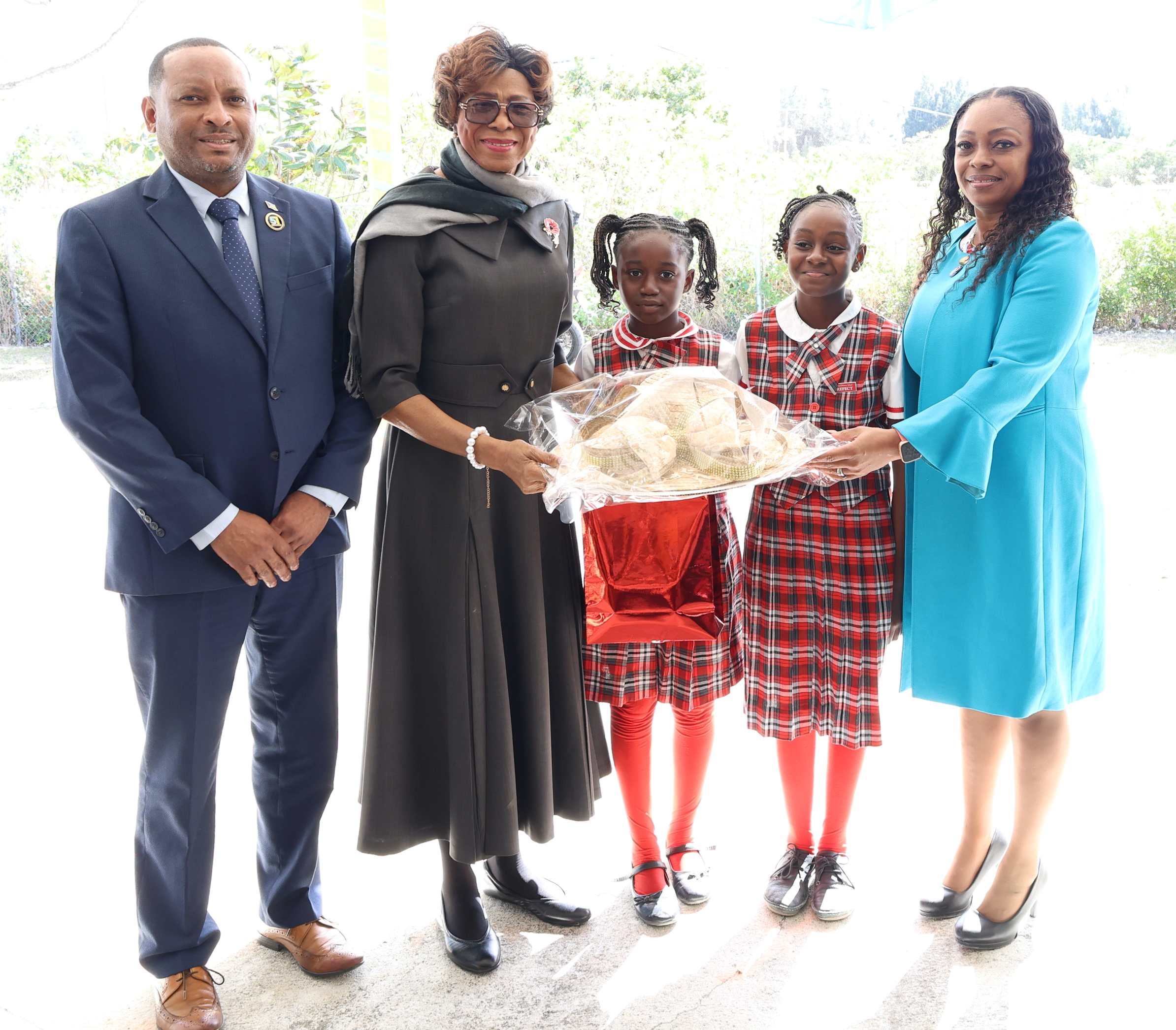 Governor General Dame Cynthia Pratt makes special visit with youngsters ...