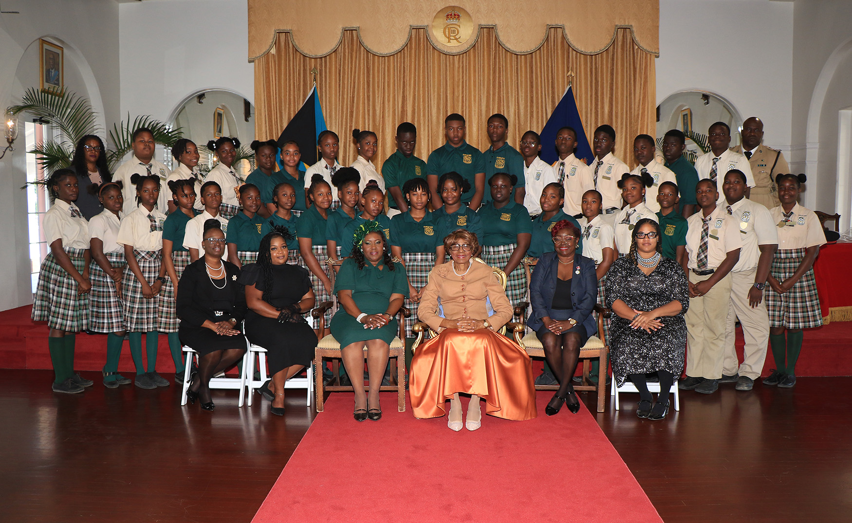 The Governor General welcomes L.W. Young Junior High School's ...