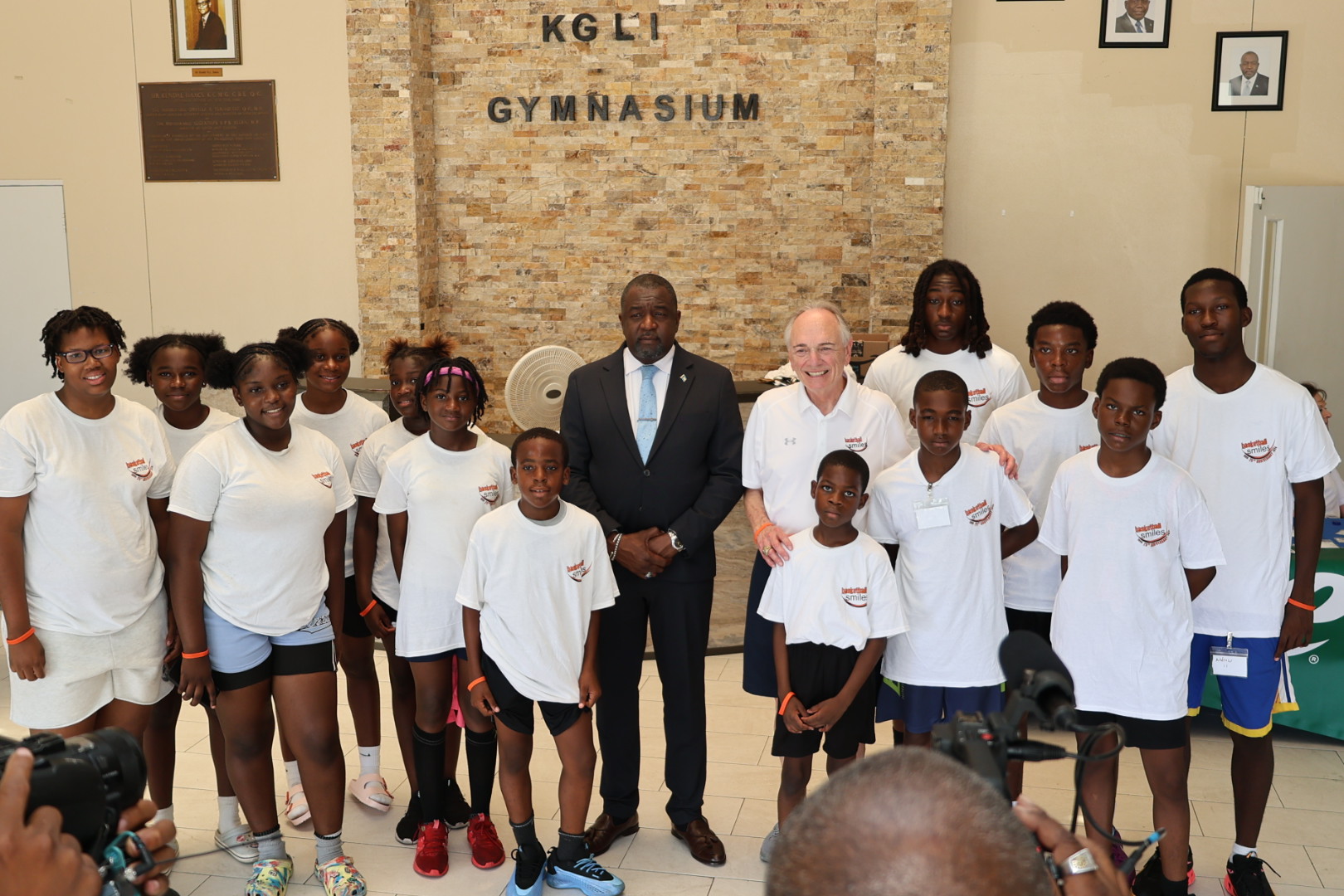 Minister Bowleg Visits Basketball Smiles Basketball Camp - ZNS BAHAMAS