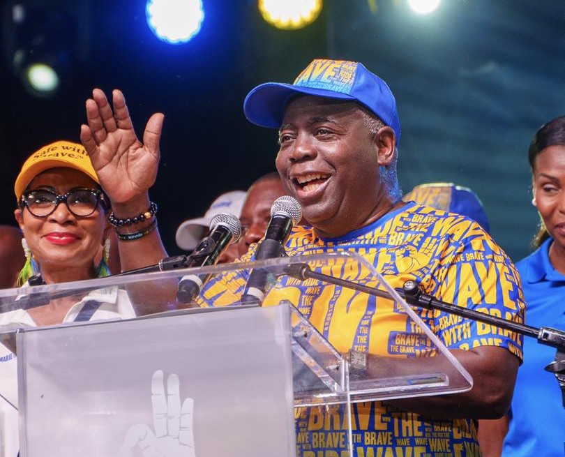 PM Outlines Achievements Since Assuming Office - ZNS BAHAMAS