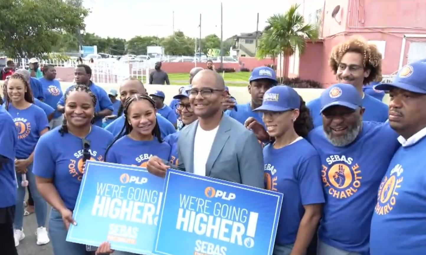 PLP Candidates Committee In Ft. Charlotte - ZNS BAHAMAS