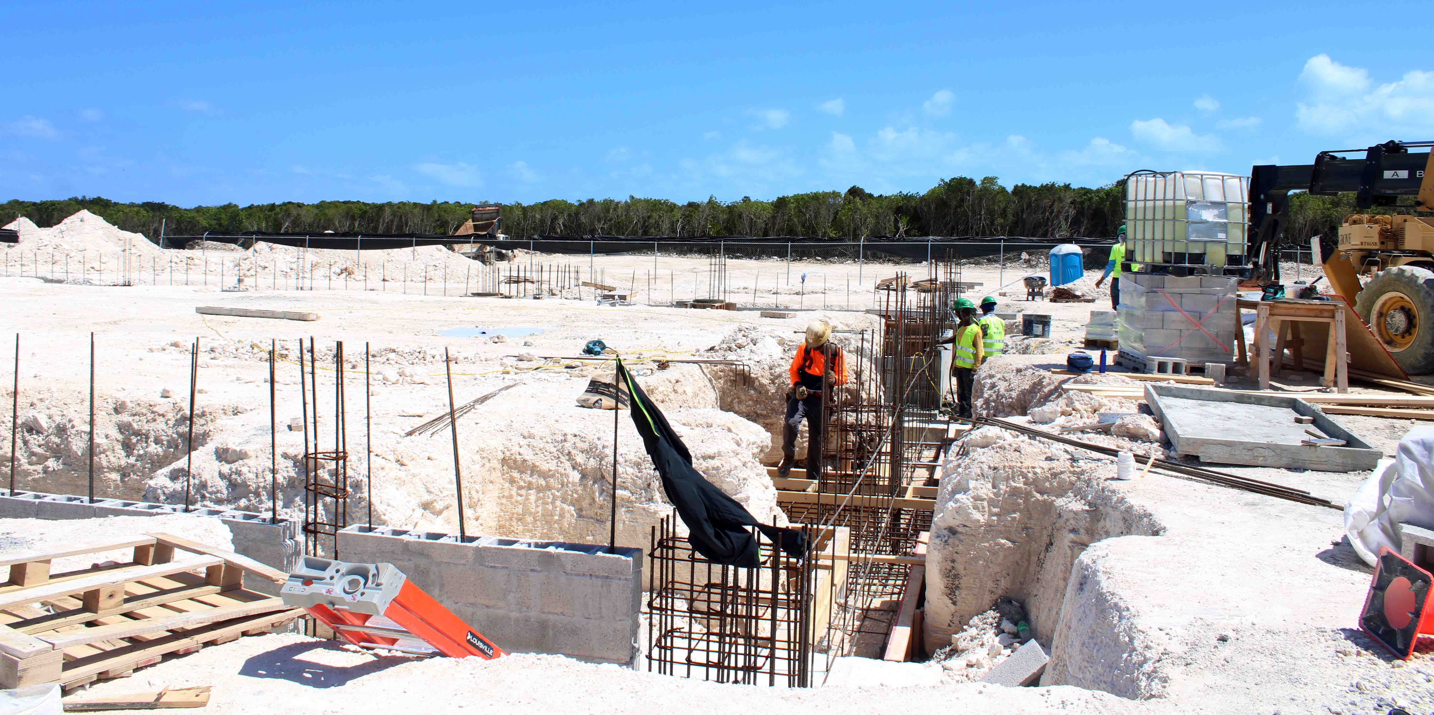 Foreign Affairs Minister views progress on the construction of North ...